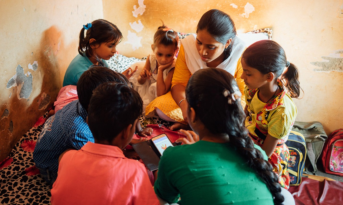 Analyzing Unregistered User Activity to Better Understand Readers ...